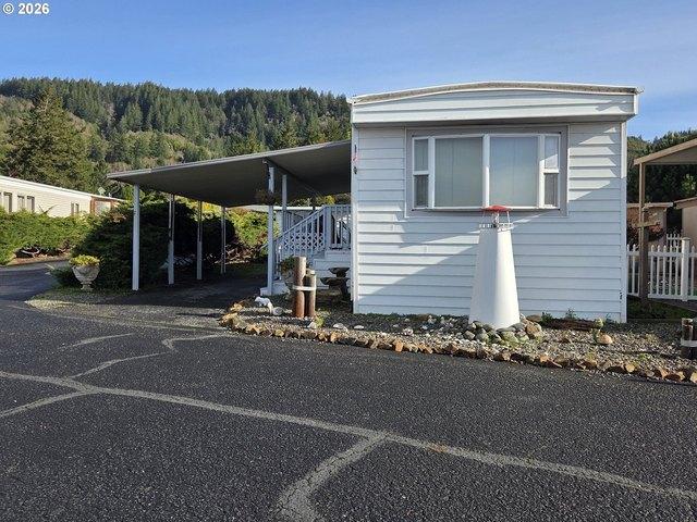 97972 Hallway Rd Spc 22, Brookings, OR 97415