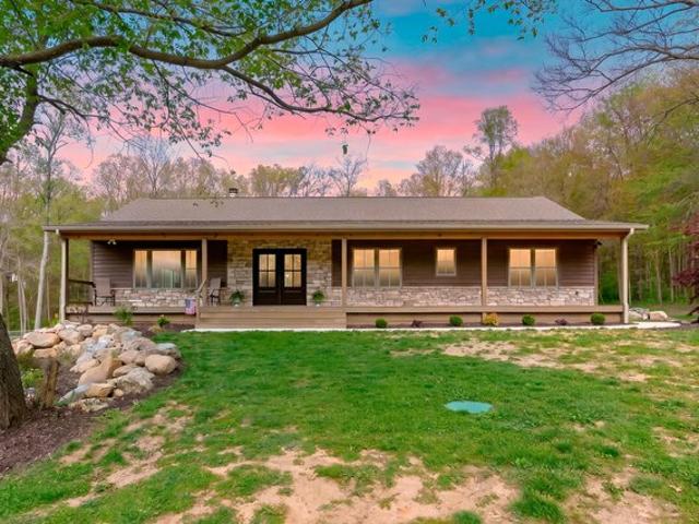 9797 Graham Rd, Plainwell, MI 49080