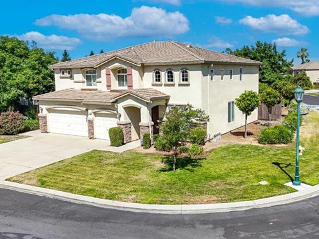 9790 Heatherhearst Dr, Chowchilla, CA 93610