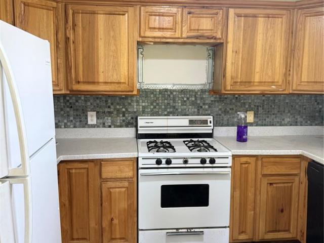 9792 County Road 3605