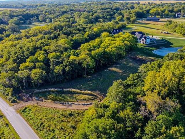 9793 NE Santiago Dr, Bondurant, IA 50035
