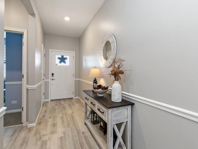 979 Crestview Lane