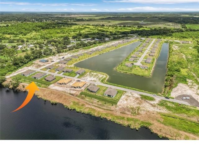 979 Admiral Bull Halsey Ave, LaBelle, FL 33935 | MLS #223067 | Compass