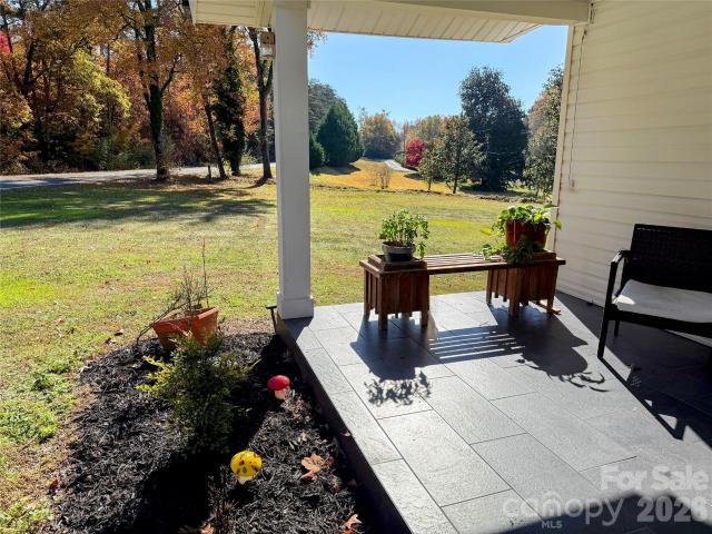 979 Howard Gap Road