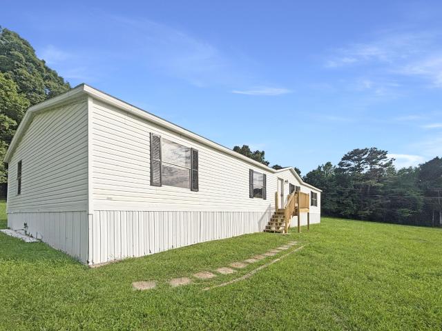 979 Oak Manor Drive SE