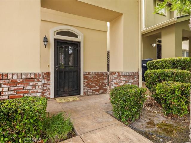 979 La Costa Court