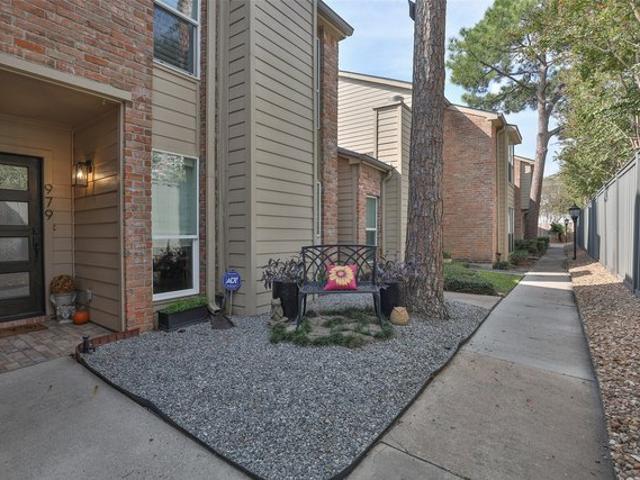 979 Memorial Village Dr Unit 48, Houston, TX 77024