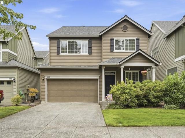 979 SE Roundelay St, Hillsboro, OR 97123