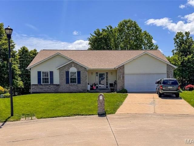 979 Reddington Oaks Ct, Saint Charles, MO 63304