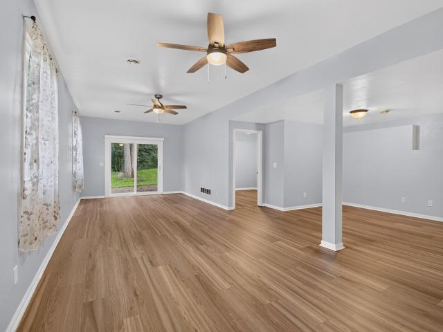 979 Rhyners Ln
