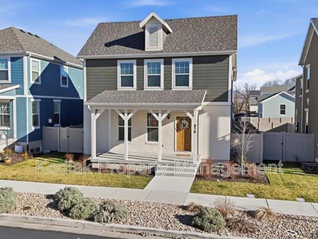 979 W Shoreline Dr, Layton, UT 84041