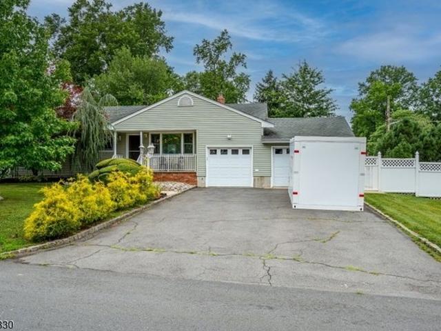 979 Wood Ave, Edison, NJ 08820