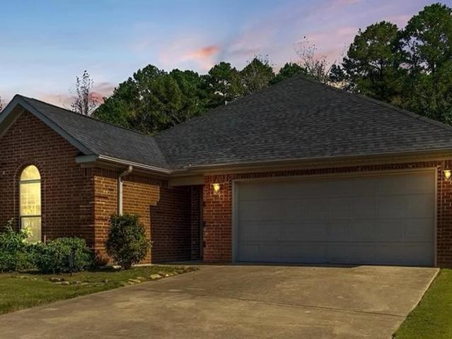 9804 Merlot Ln, North Little Rock, AR 72118