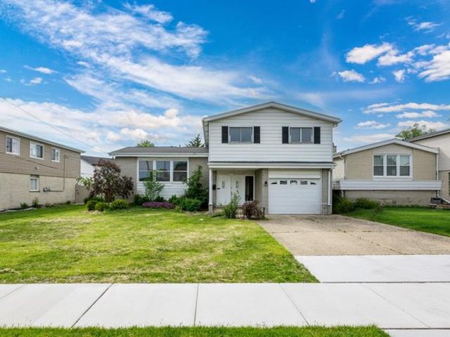 9804 N Lauren Ln, Niles, IL 60714