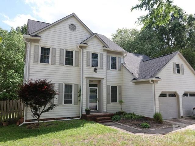9804 Cooper Run Ln, Charlotte, NC 28269