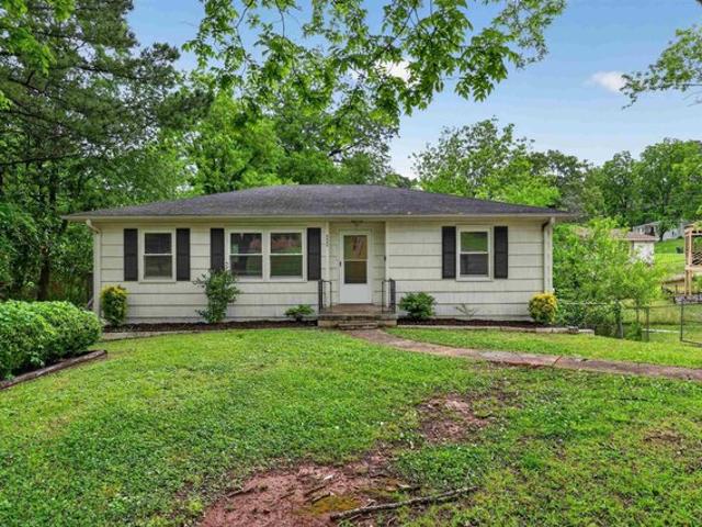 9804 Greenlee Rd, Birmingham, AL 35215