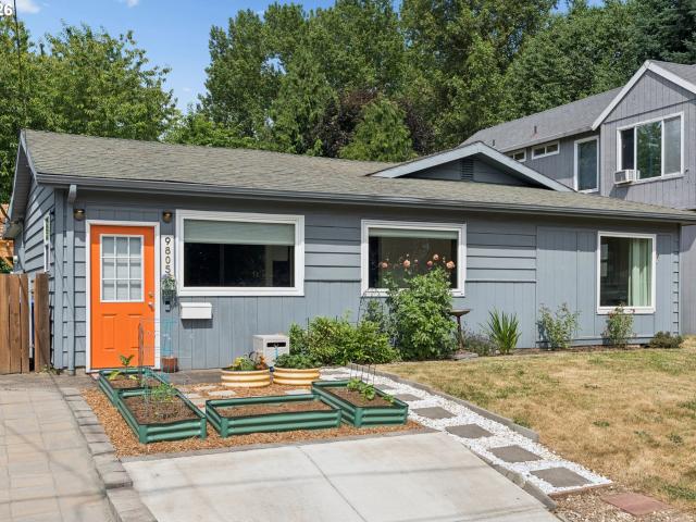 9805 n clarendon ave