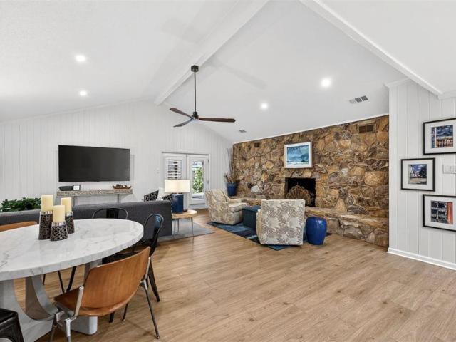 9805 Airline Road