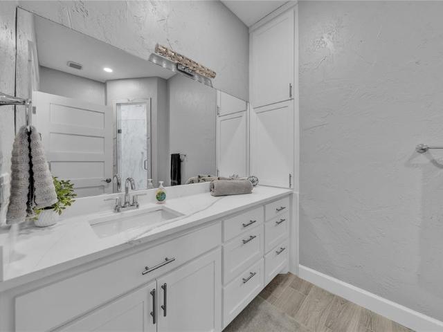 9805 Eldorado Dr, Burleson, TX 76028 | MLS #21211