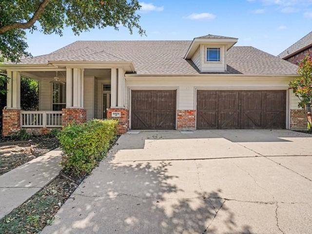 9805 Lacey Ln, Fort Worth, TX 76244