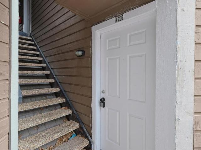 9805 Walnut St, Unit C 206, Dallas, TX 75243 | MLS #21257 | Compass