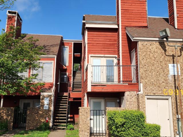 9805 Walnut Street # 308