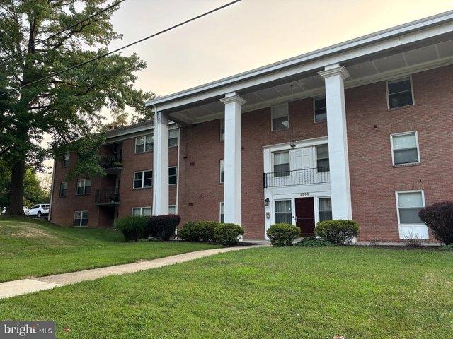 9808 47th Pl Apt 206, College Park, MD 20740