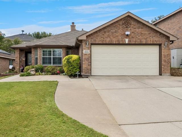 9809 Jericho Ln, Fort Worth, TX 76108