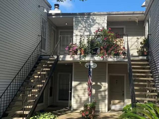 9809 Richmond Ave. #J13, Houston, TX 77042 MLS 21157668