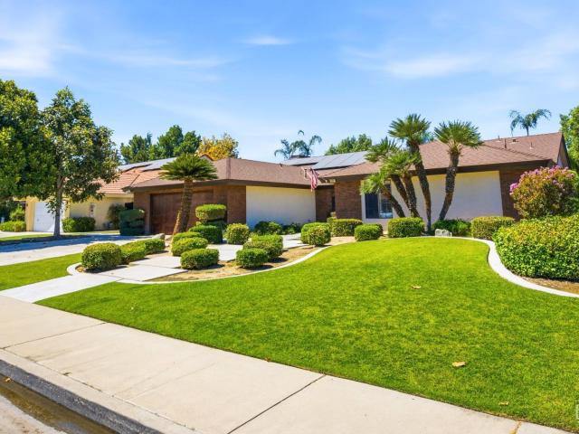 9800 Mesa Oak Drive