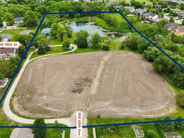 9800 NW 68th Ave, Johnston, IA 50131