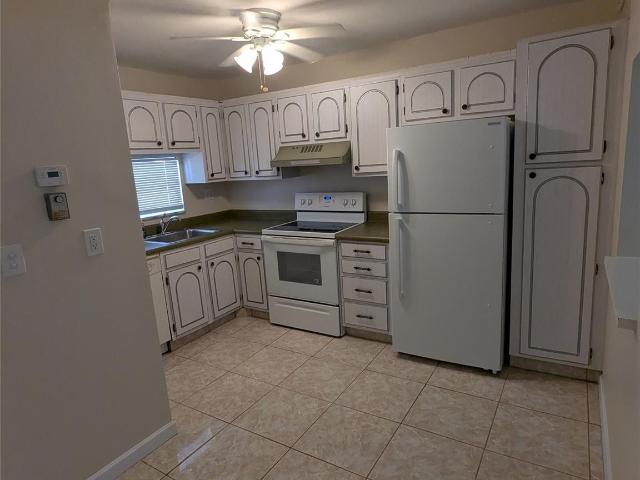 9800 N Hollybrook Lake Dr, Unit 9303, Pembroke Pines, FL 33025 | MLS #F10556 | Compass