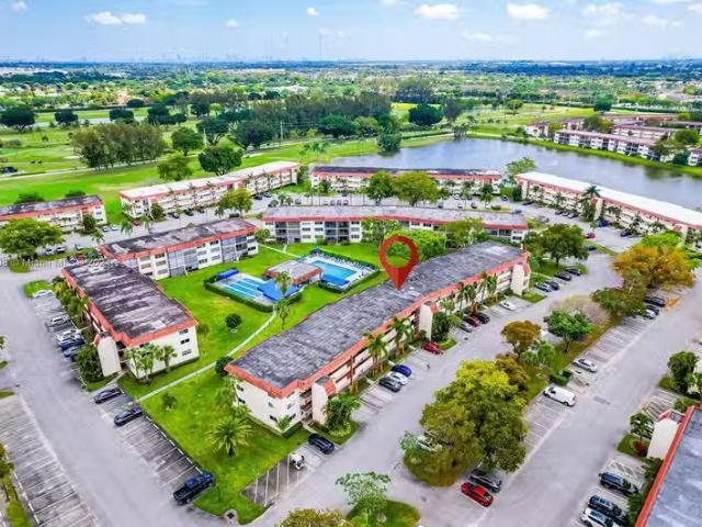 9800 N Hollybrook Lake Dr #202, Pembroke Pines, FL 33025 MLS.