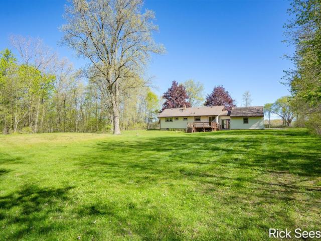 9800 5 Mile Road