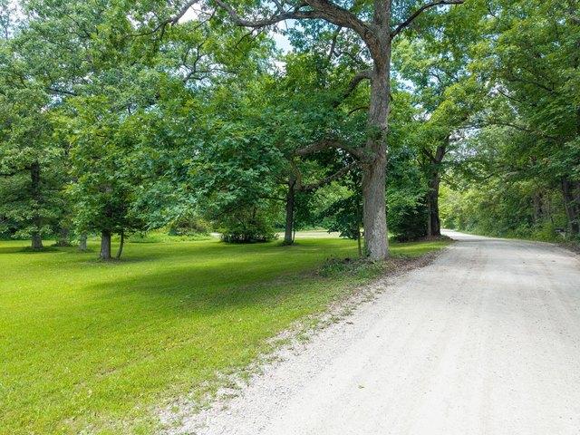 9801 N Hartley Rd, Hallsville, MO 65255