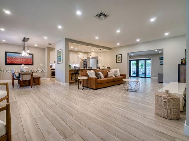 9801 SW 73rd Ct, Pinecrest, FL 33156