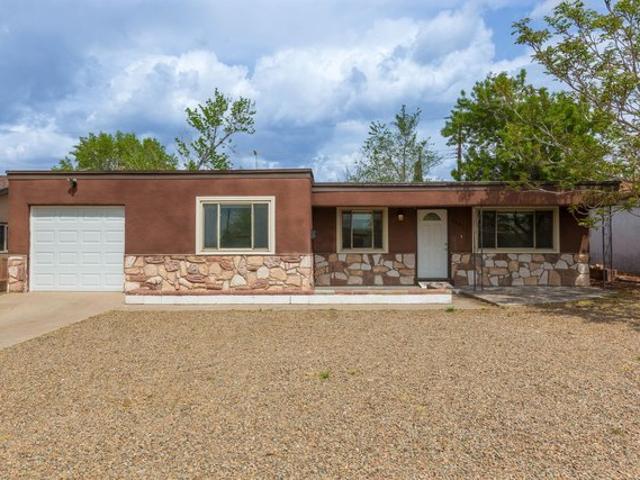 9801 Snowheights Blvd NE, Albuquerque, NM 87112