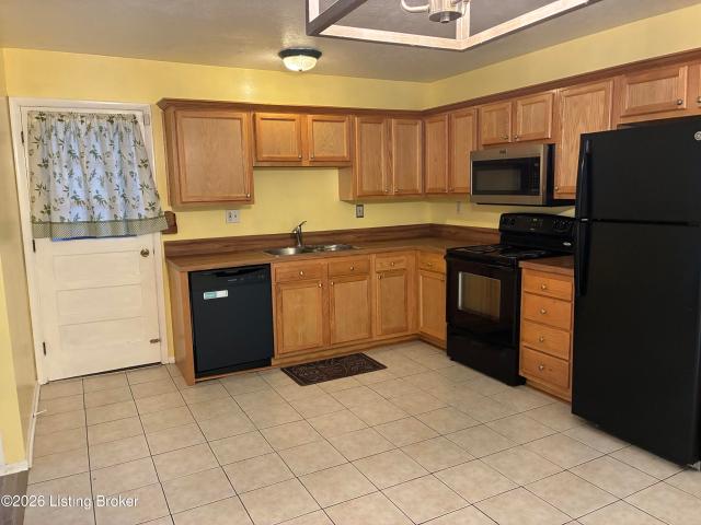 9801 Tucson Ct
