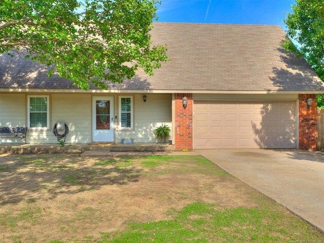 9802 N 44th East Ave, Sperry, OK 74073