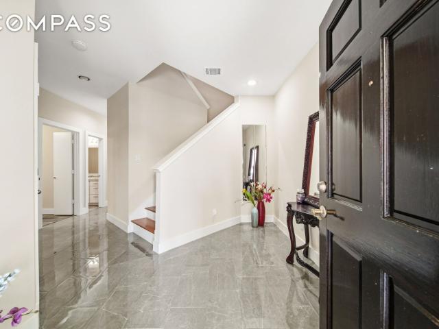 9802 Cynthia Ann Ct, Houston, TX