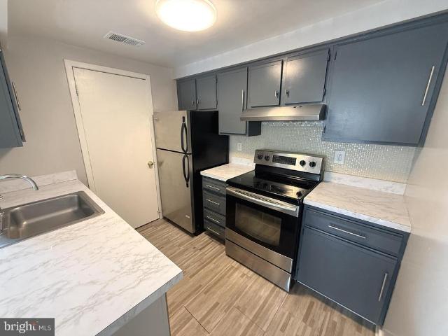 9802 Hellingly Place # 109