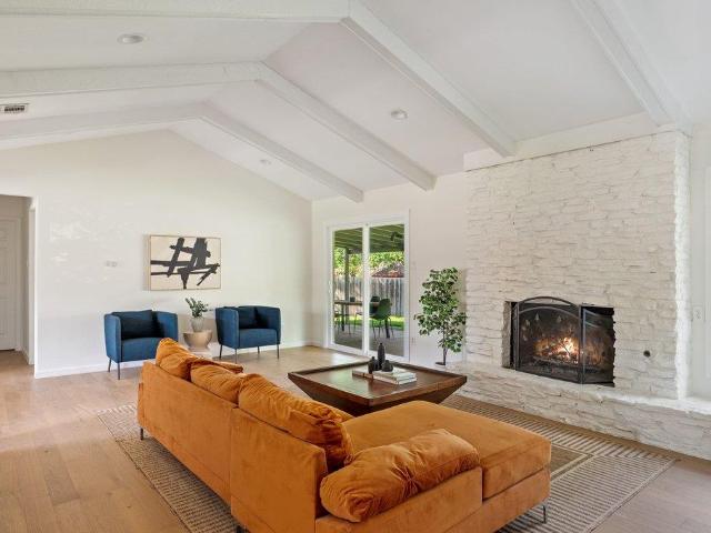 9803 Chukar Cir