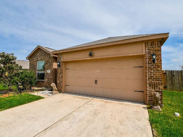 9803 Garnet Grove Dr, Rosharon, TX 77583 | MLS #31931 | Compass