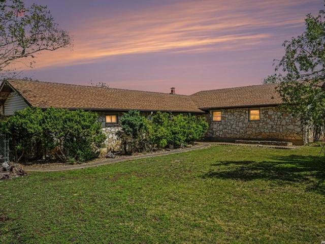 9803 Saxet Dr, Boerne, TX 78006