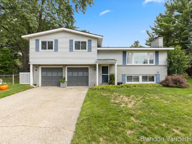 980 Bellewood Drive