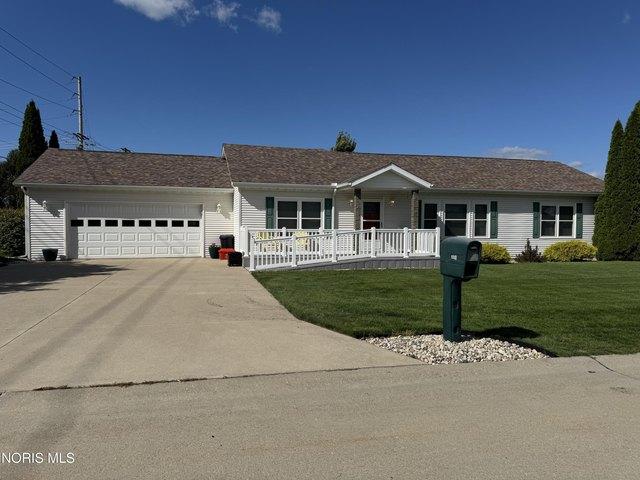 980 N Harmony Dr, Napoleon, OH 43545
