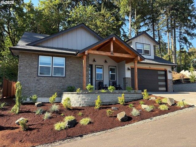 980 S 66th Pl, Springfield, OR 97478