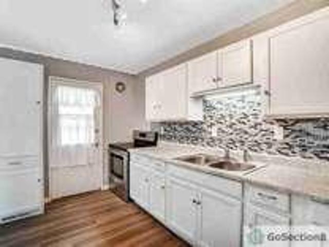 980 Sarbrook Dr