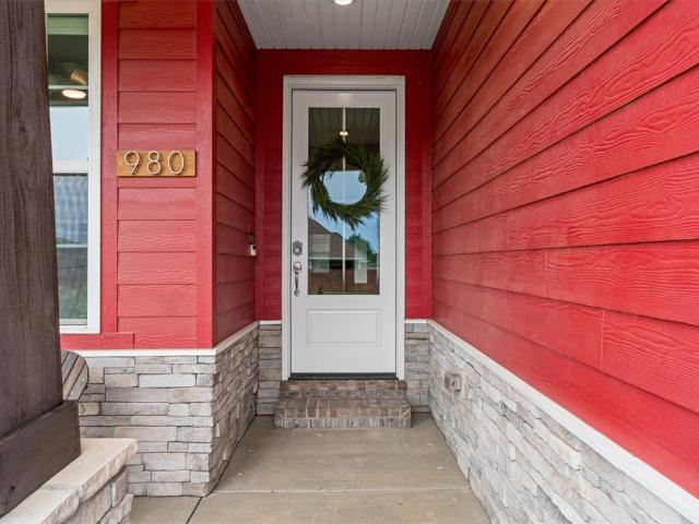 980 Silver Maple Street