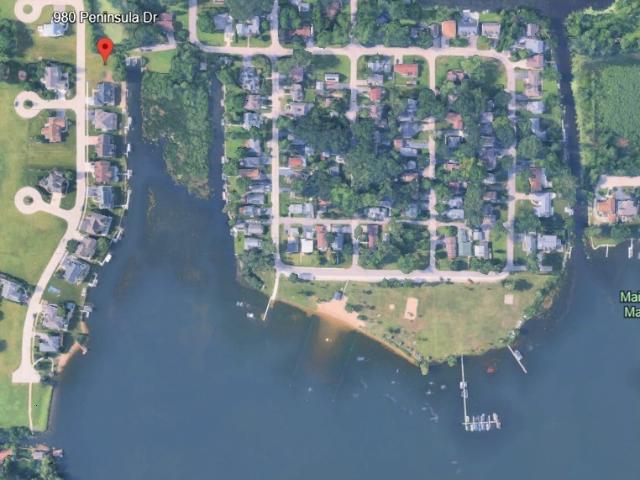 980 Peninsula Drive